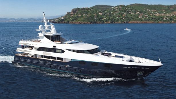 Merle Wood joins Fraser Yachts to list superyacht Alibi for sale